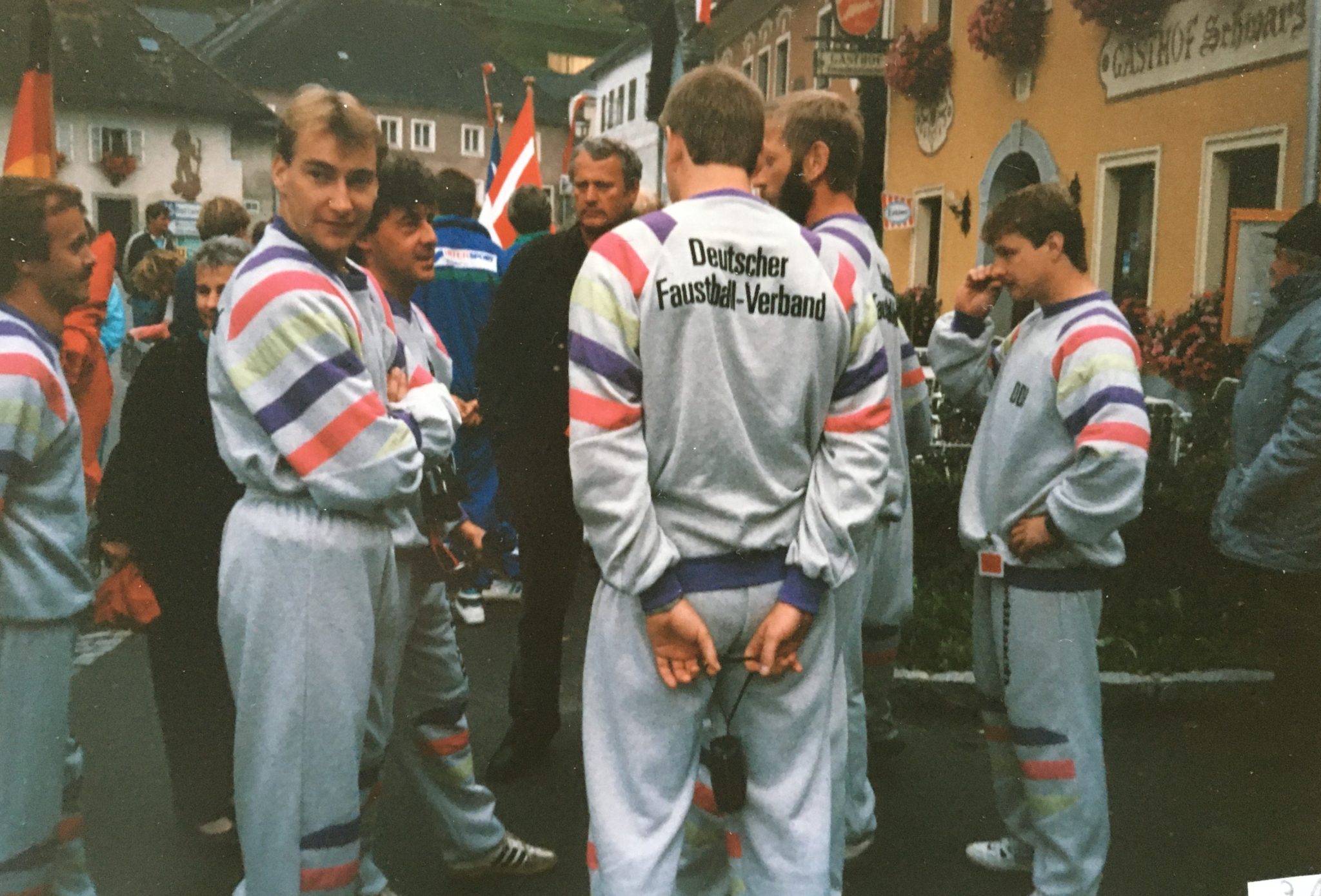 DDR-Serie: Das einmalige WM-Erlebnis in Vöcklabruck | faustball.de